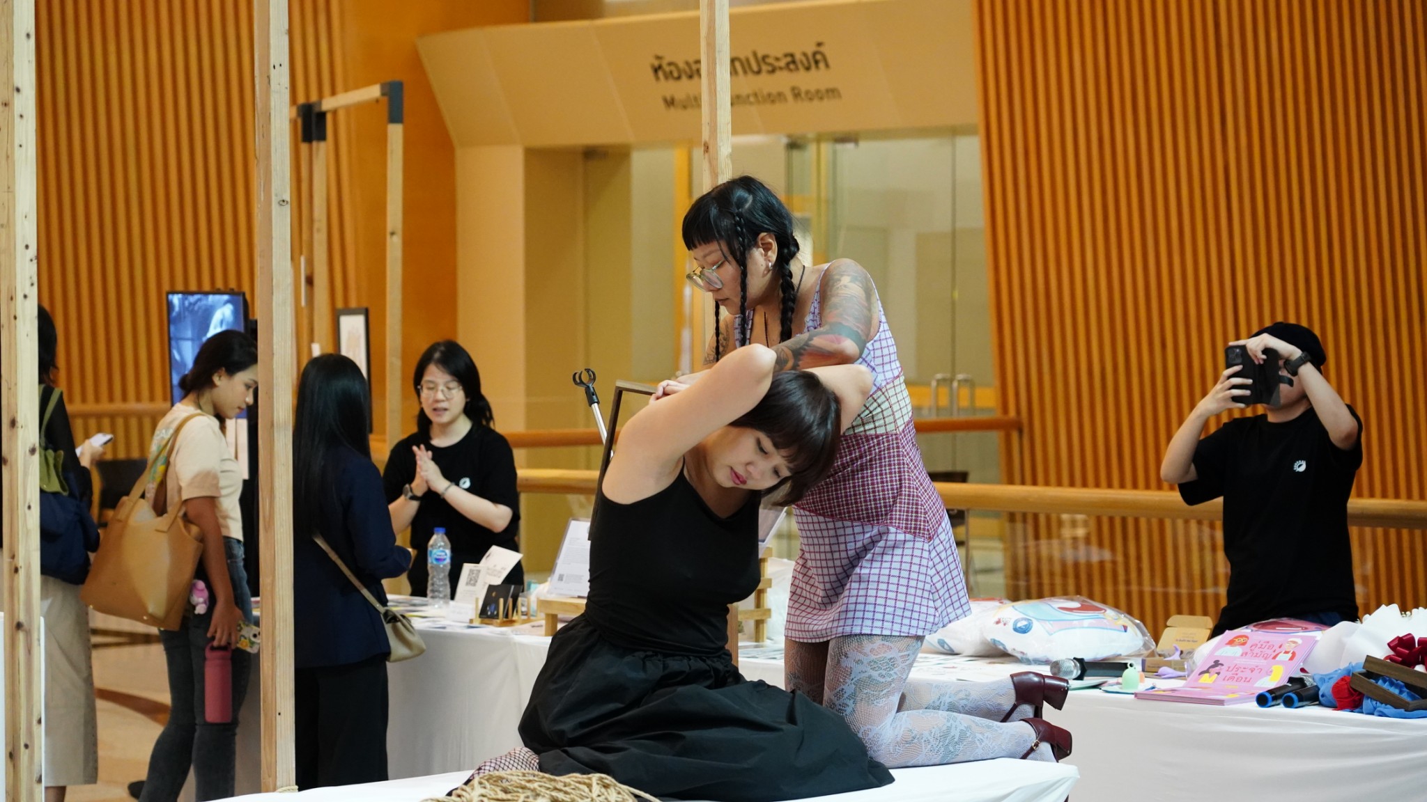 นิทรรศการ Moon Blood Festival 2025: diversity of menstruation - สมาคม ...